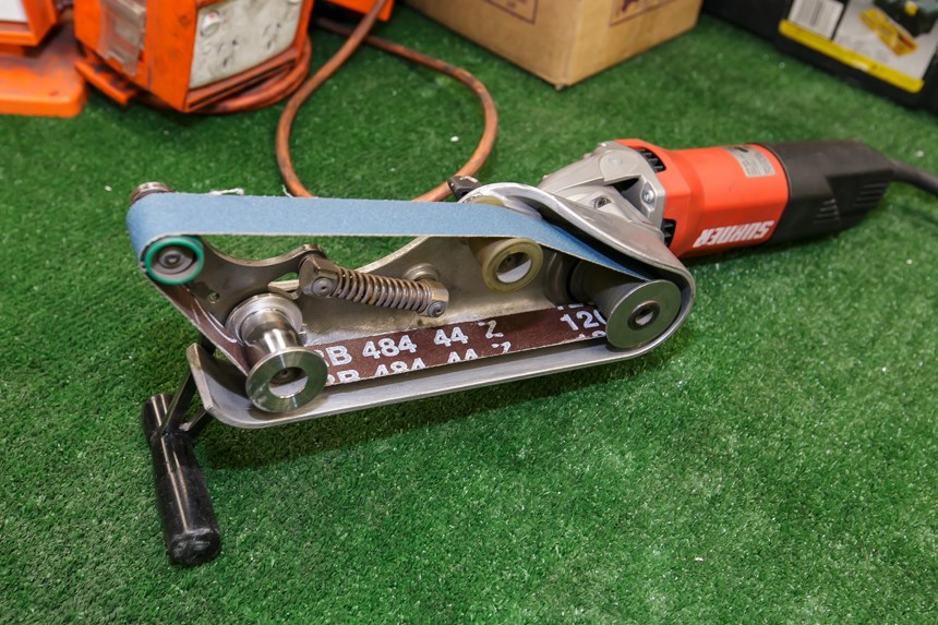 Hand Linisher: Suhner model UTG 9-R; 1050w, 240 volt; Belt capacity ...