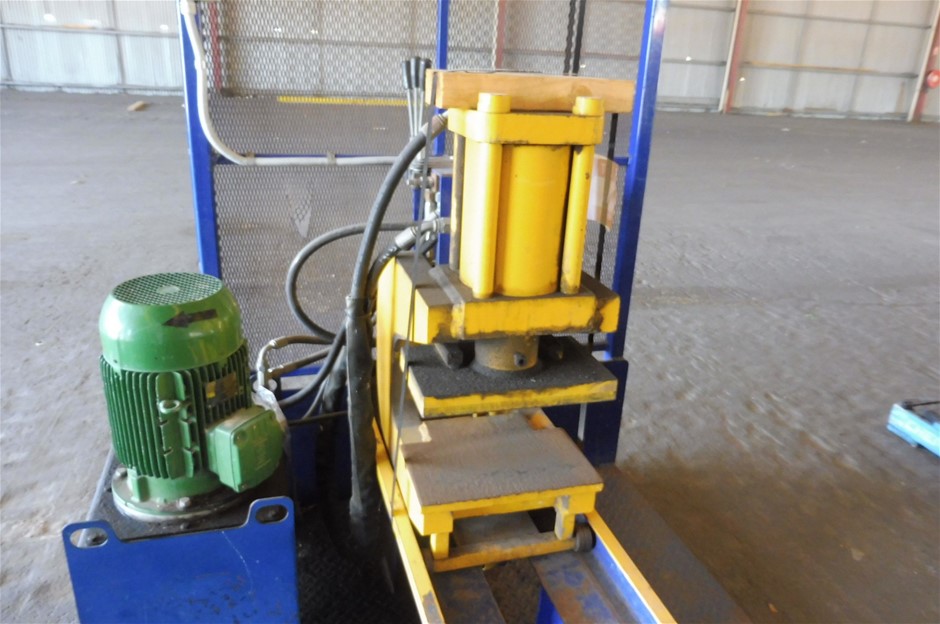Hydraulic Truss Press Auction (0009-8011267) | Grays Australia