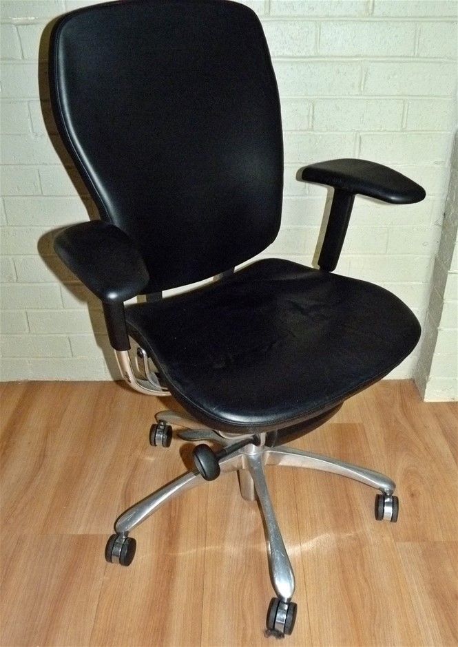 Herman Miller Geiger Foray Executive Task Chair Auction (0002-5037194 ...