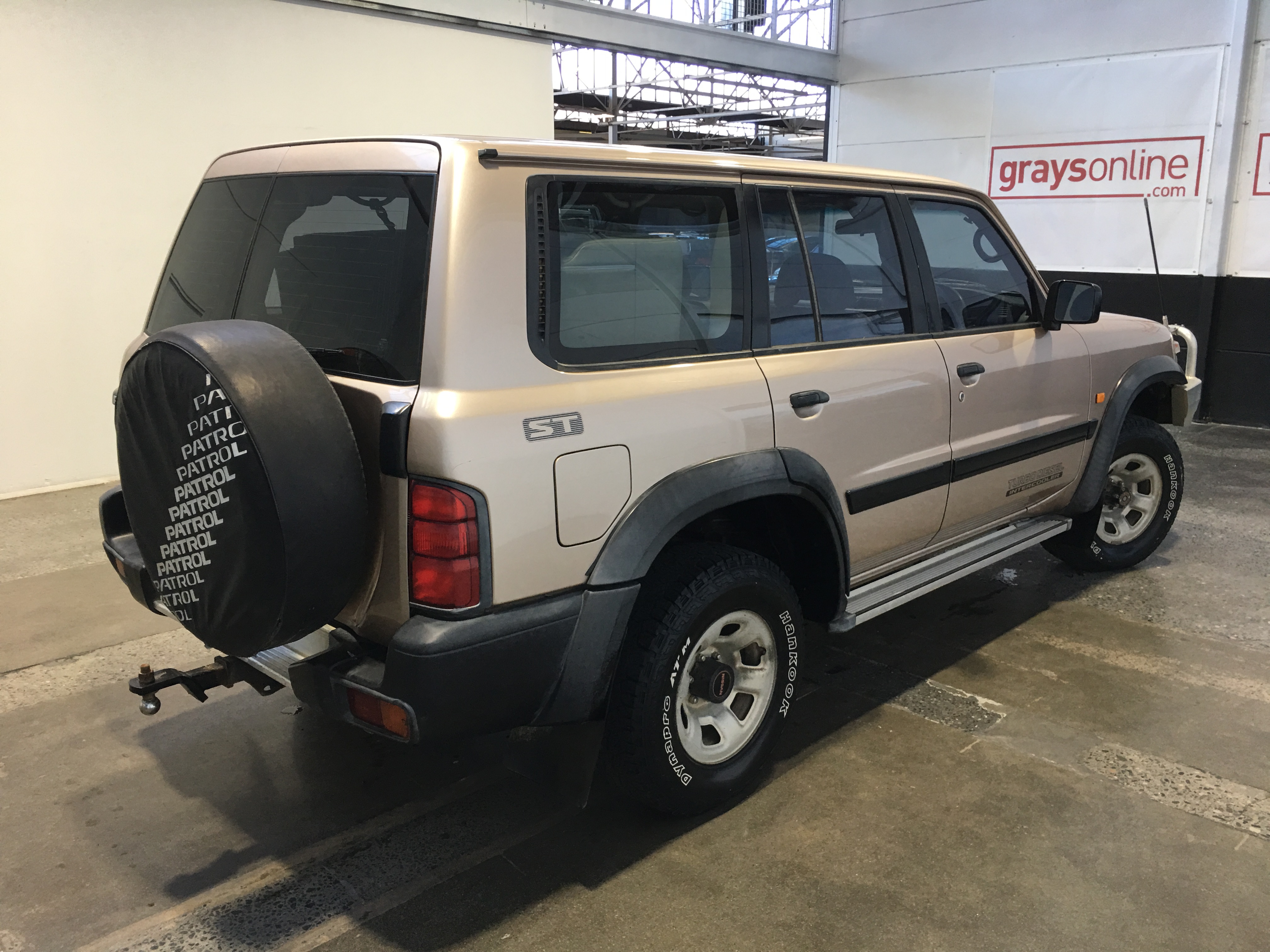 1999 Nissan Patrol ST (4x4) GU Turbo Diesel Manual 7 Seats Wagon ...