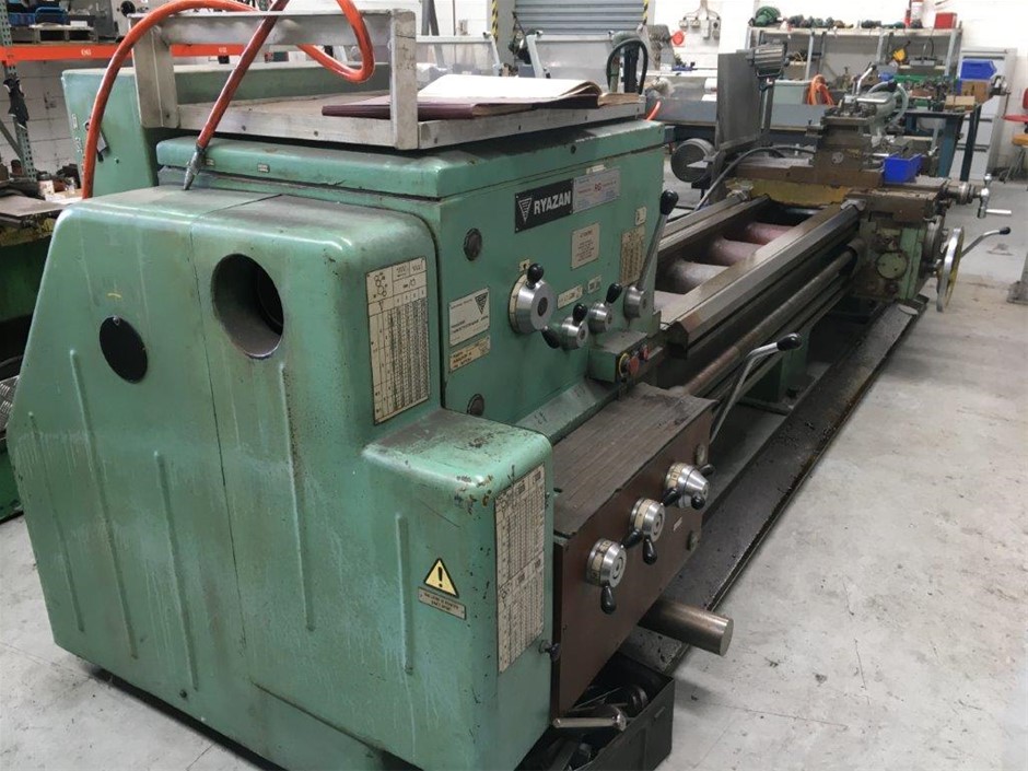 Ryazan Centre Lathe with Sony LH52 Digital Readout Auction (0004 ...