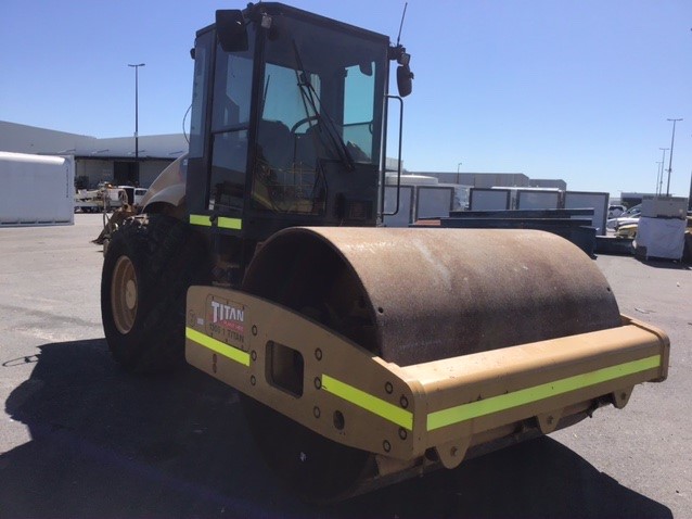 2008 Caterpillar CS563E Smooth Drum Roller Auction (0001-9018493 ...
