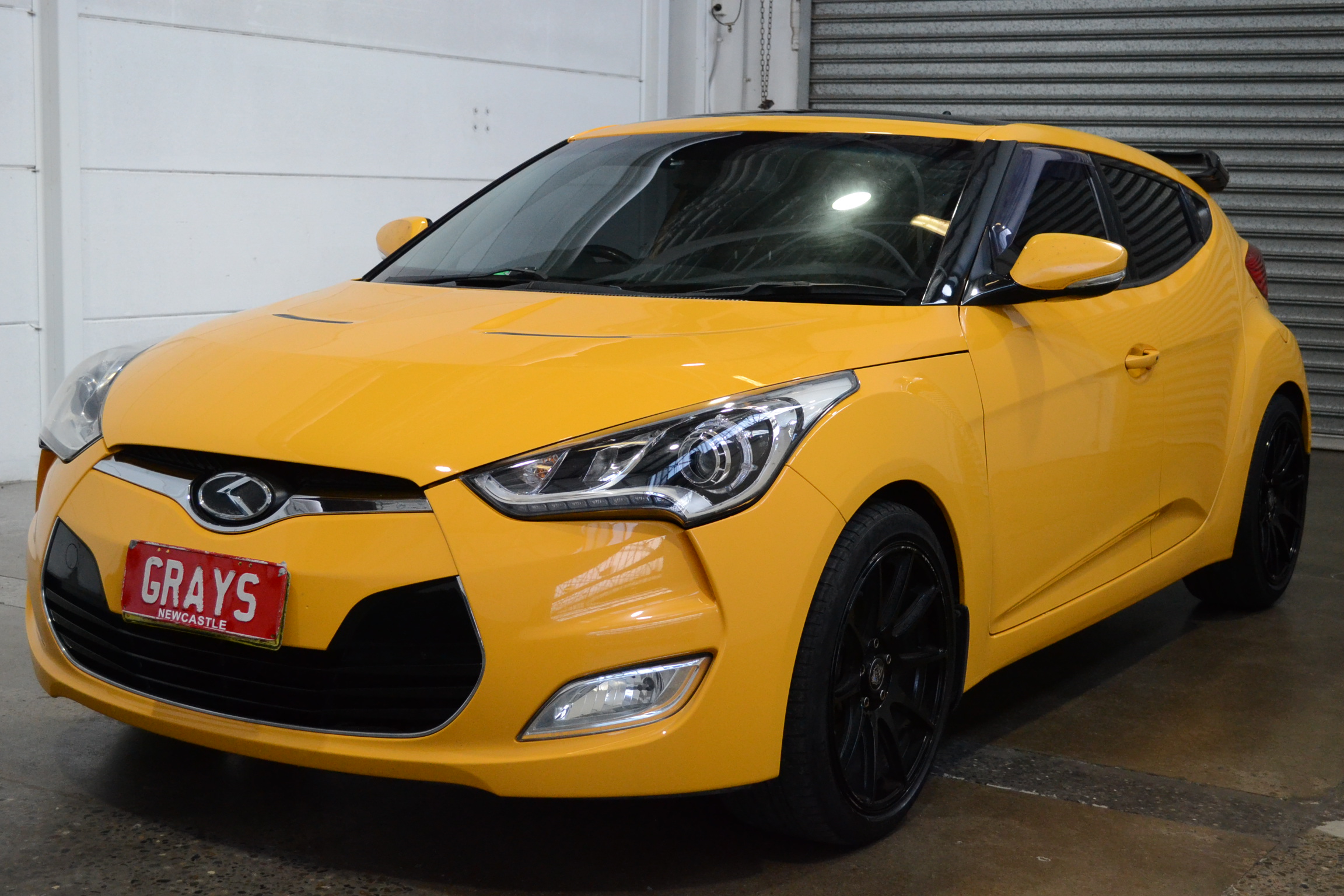 2012 Hyundai Veloster + FS Automatic Coupe Auction (0001-10064743 ...