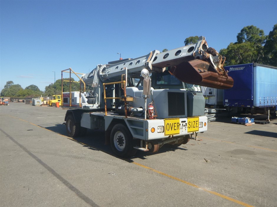 2008 Gradall Hi Rail XL3100 Wheel Excavator Auction (0002-9026338 ...