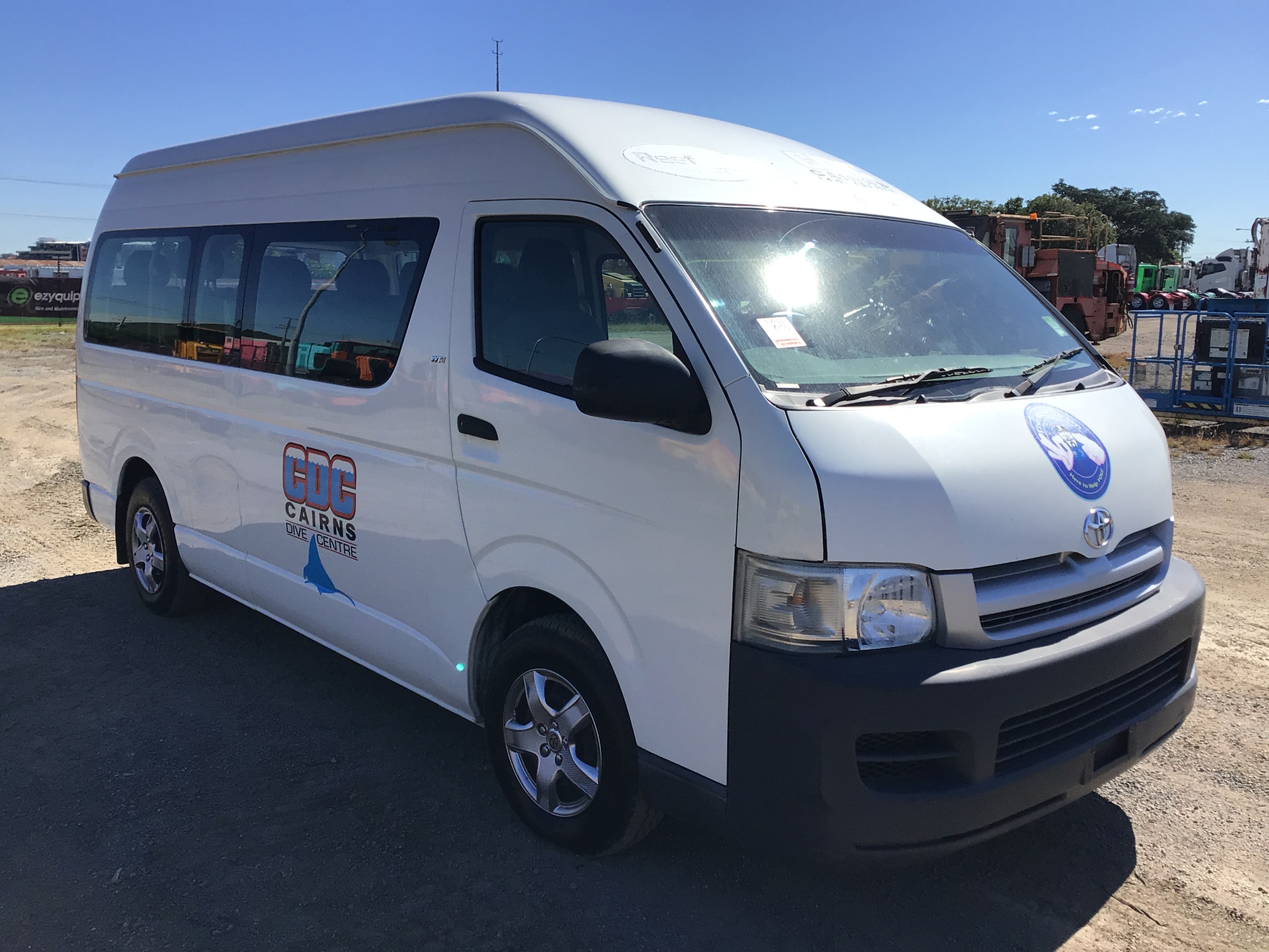 2005 Toyota HiAce 4x2 Mini Bus Auction (0001-7035455) | Grays Australia