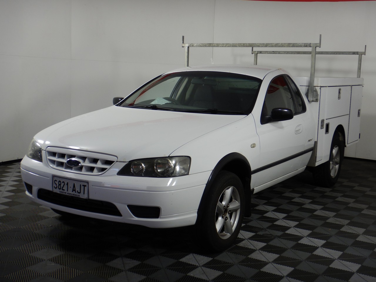 2005 BF Ford Falcon RTV - 2.3 Tonne Towing Capacity Auction (0001 ...