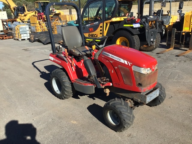 Massey Ferguson GC2400 Tractor Auction (0008-9024013) | Grays Australia
