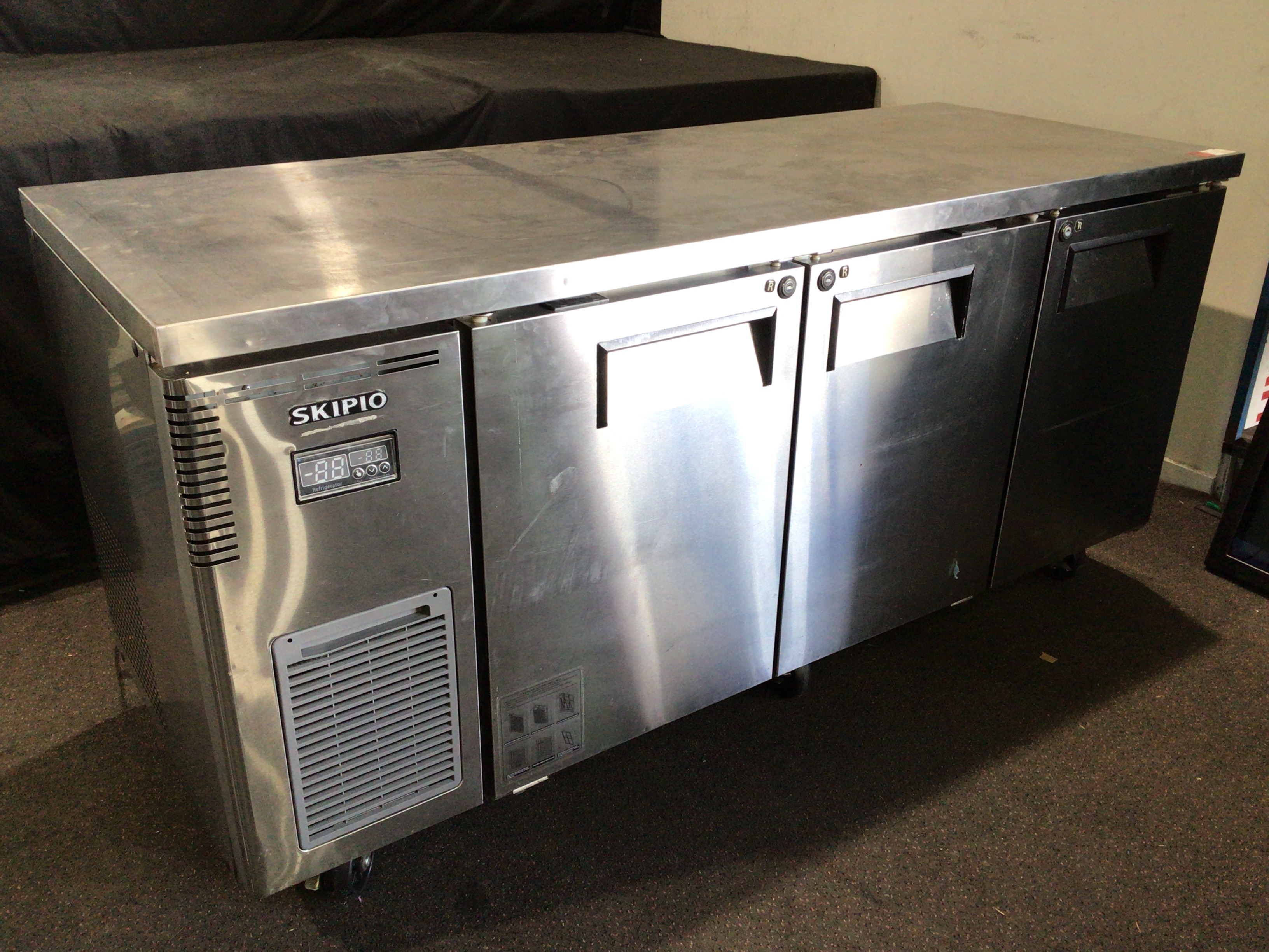 SKIPIO SUR18-3 Triple Door Fridge Auction (0027-7033577) | Grays Australia