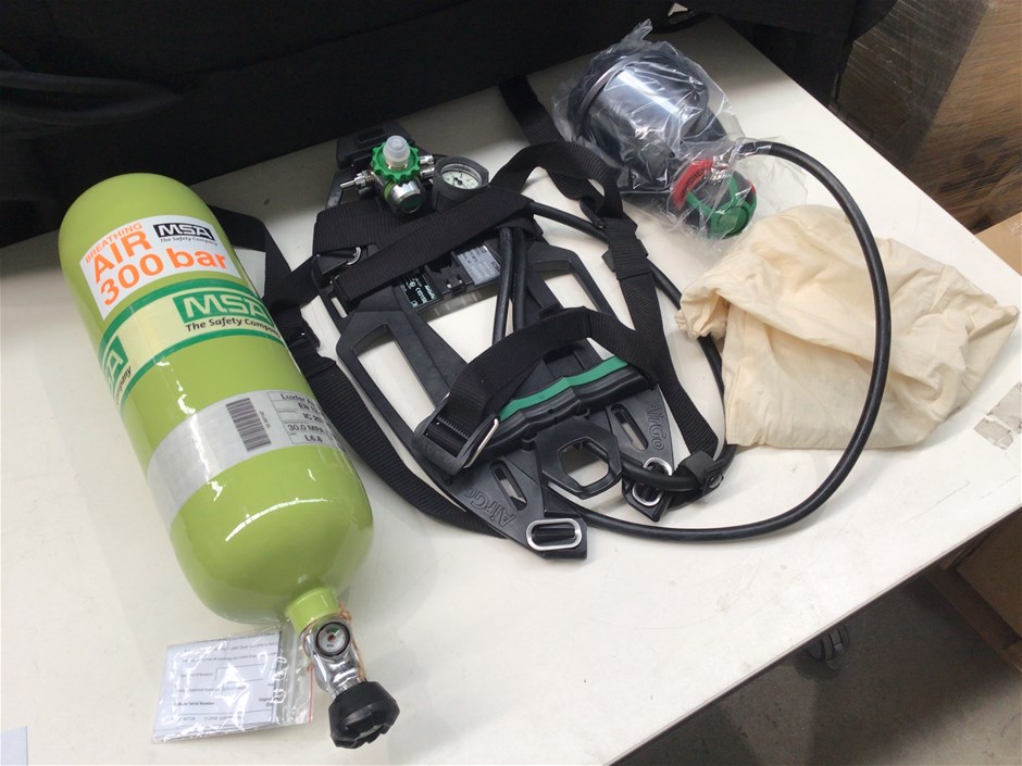 MSA Self Contained Breathing Apparatus Set Auction (0002-3025894 ...