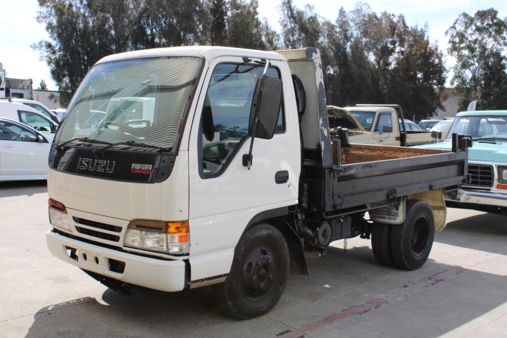 2001 Isuzu NKR 200 SHORT NY Manual Cab Chassis Auction (0001-10311416) | Grays Australia