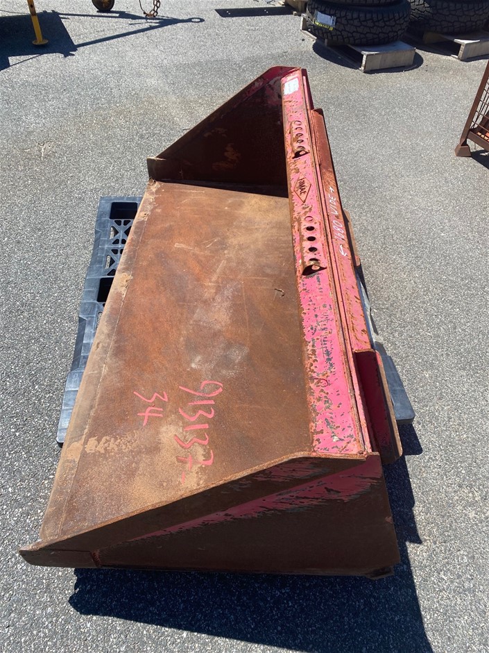 HIMAC Skid Steer Bucket - 1700mm Wide Auction (0147-9026489) | Grays ...