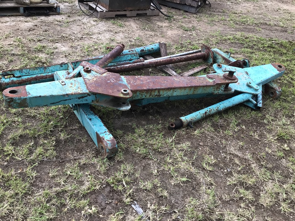 Skip Bin Lift Assembly Auction (0021-7035014) | Grays Australia