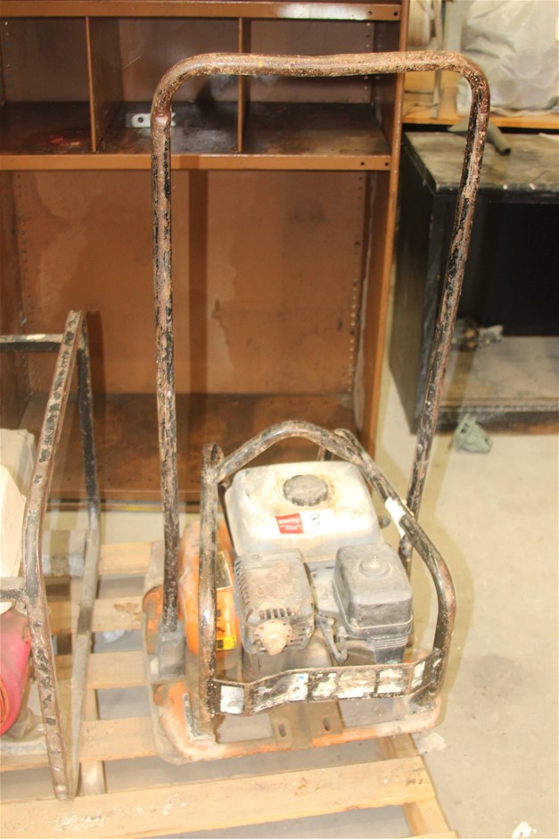 Mikasa MVC-88GH Plate Compactor Auction (0008-5046637) | Grays Australia