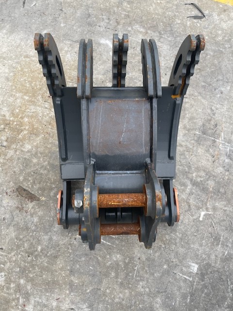 3 Tonne Manual Grab Auction (0025-5048435) | Grays Australia