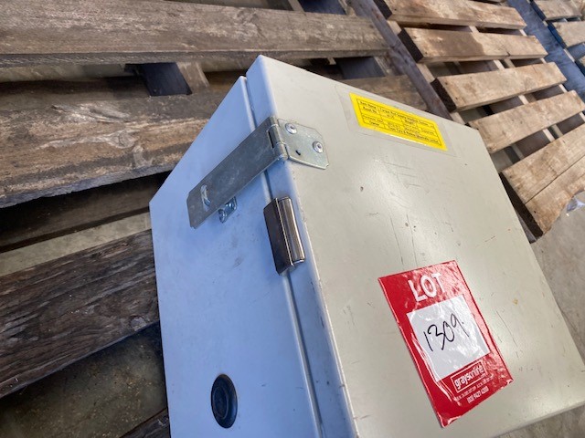 small lockable enclosure cabinet Auction (1309-3020675) | Grays Australia