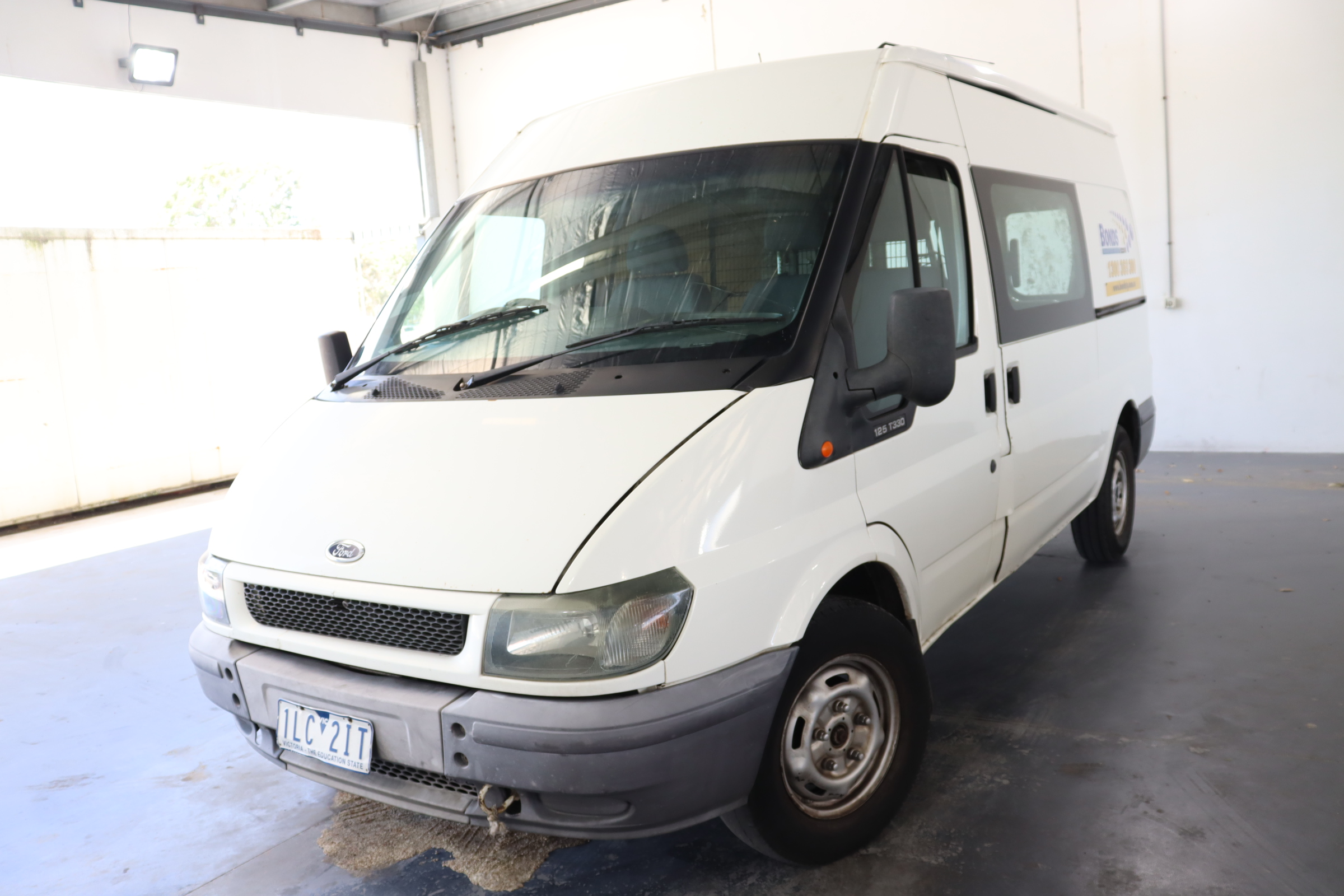 2003 Ford Transit MID (MWB) VH Turbo Diesel Manual Van Auction (0001 ...