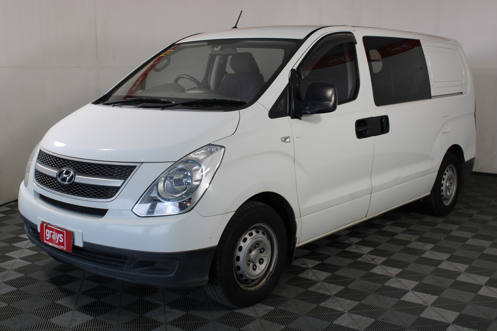2010 Hyundai iLOAD Crew TQ Turbo Diesel Manual Van Auction (0001 ...
