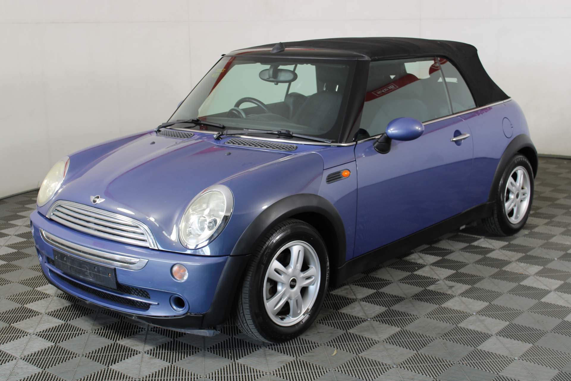 2005 Mini COOPER CABRIO Manual Convertible Auction (0001-10317545) | Grays Australia