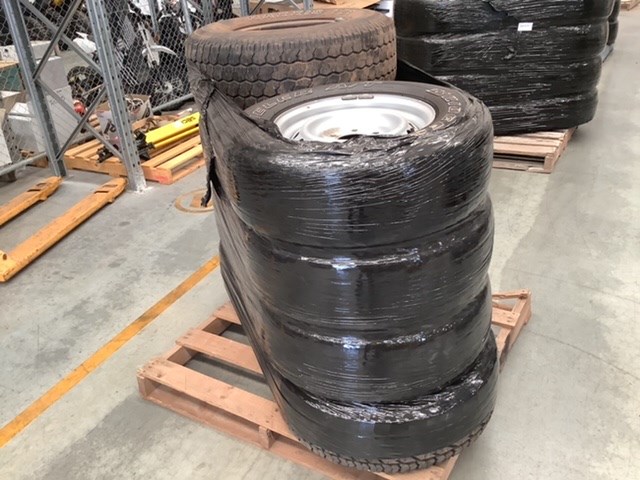 Pallet Containing Assorted Rims and Tyres Auction (0071-9028871 ...