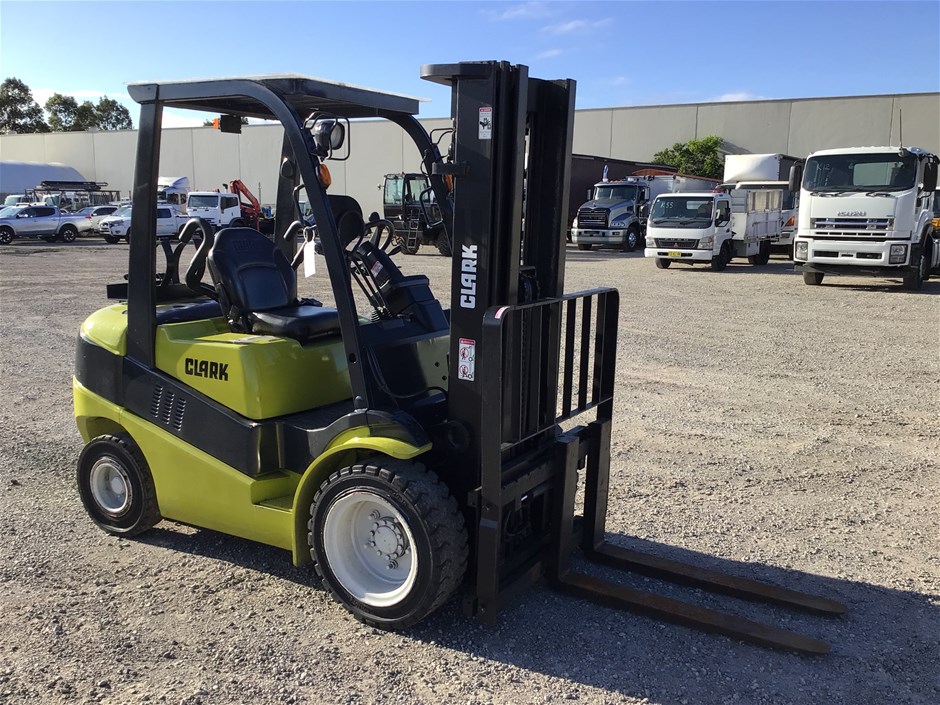 Clark C30L Counterbalance Forklift Auction (0011-5047738) | Grays Australia