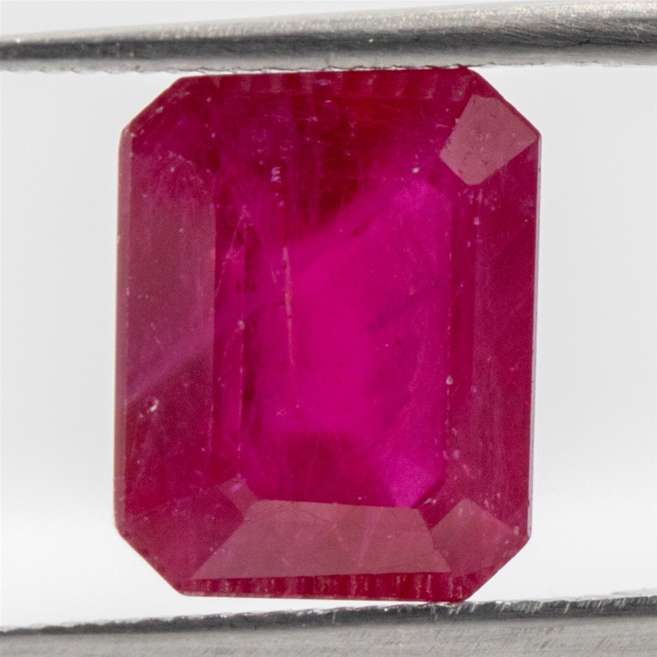 One Loose Ruby, 5.0ct in Total Auction (0001-2541986) | Grays Australia