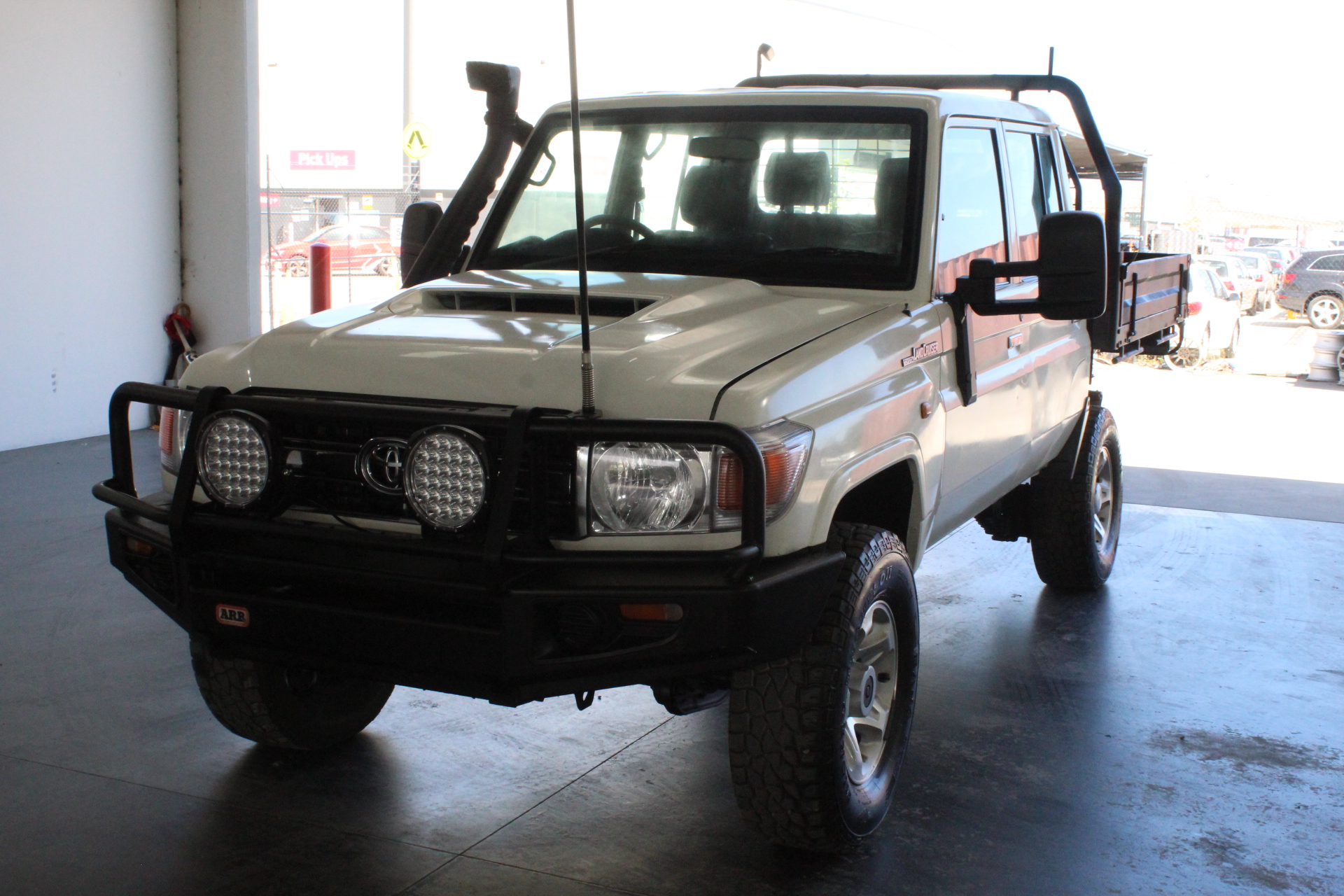 Dobinsons Wing Kit For Rear Drawers - Toyota Land Cruiser 100 Series ...
