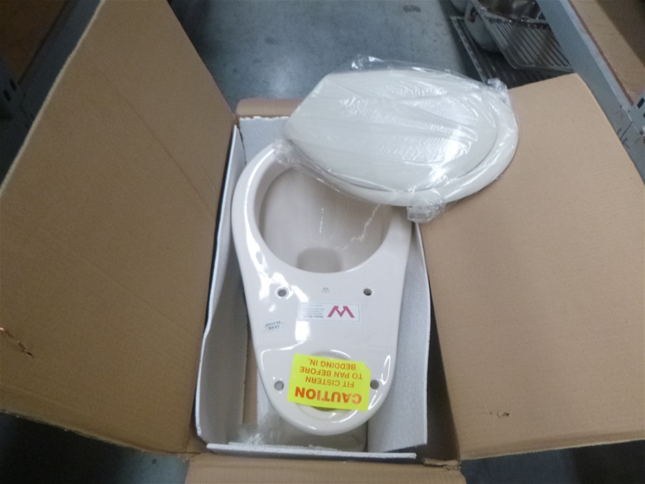 RAK Ceramics Flora Ivory Toilet and Cistern Auction (0001-9032465 ...
