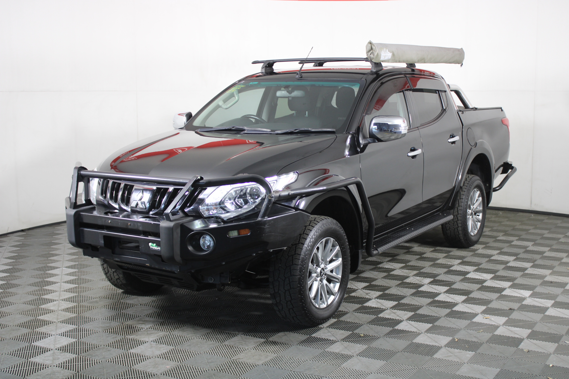 2017 Mitsubishi Triton 4X4 GLS MQ Turbo Diesel Automatic Dual Cab ...