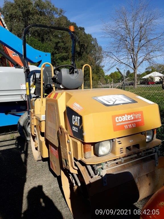 2011 CATERPILLAR CB22 Roller Smooth 2 - 3t - Double Drum Auction (0002 ...