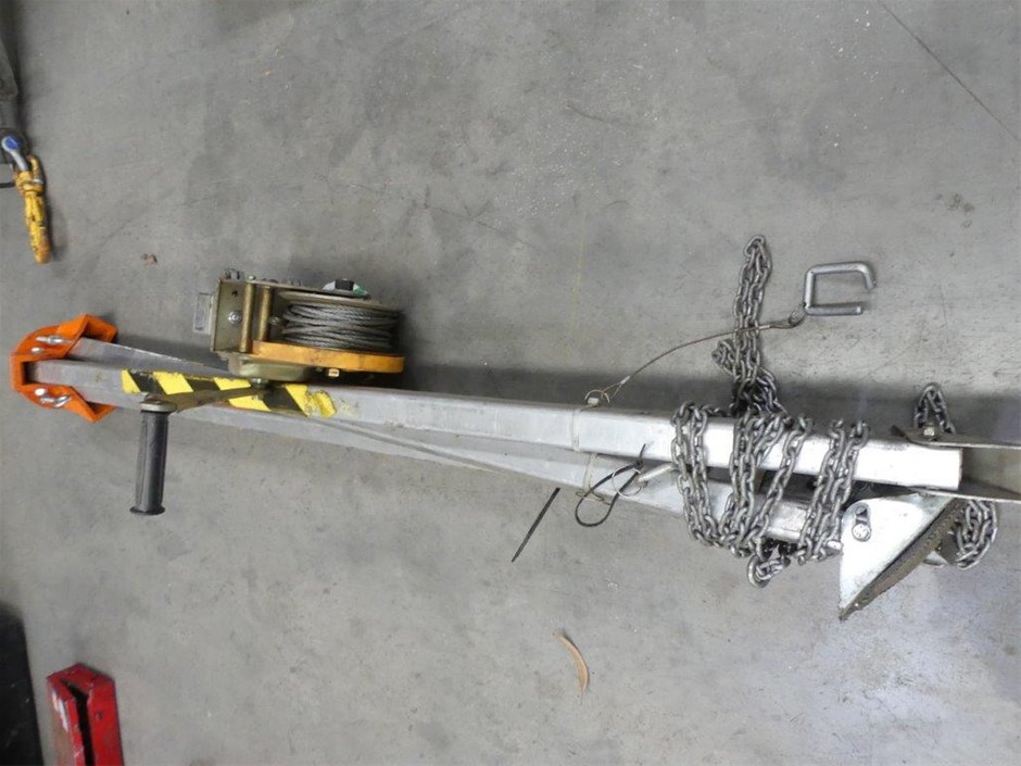 Manhole Tripod Hoist Auction (0101-3021369) | Grays Australia