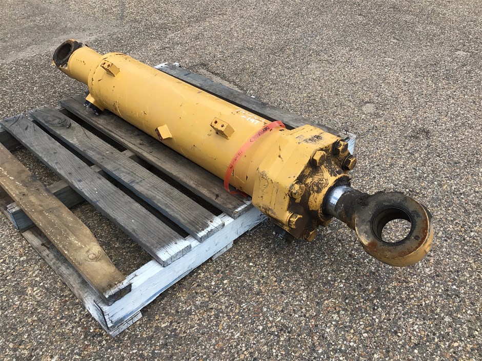 Caterpillar Hydraulic Ram Auction (0004-7037851) | Grays Australia