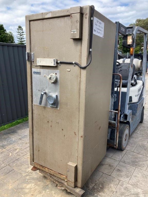 Electronic Pin Lock CHUBB TDR Steel Safe Auction (0026-5048305) | Grays ...