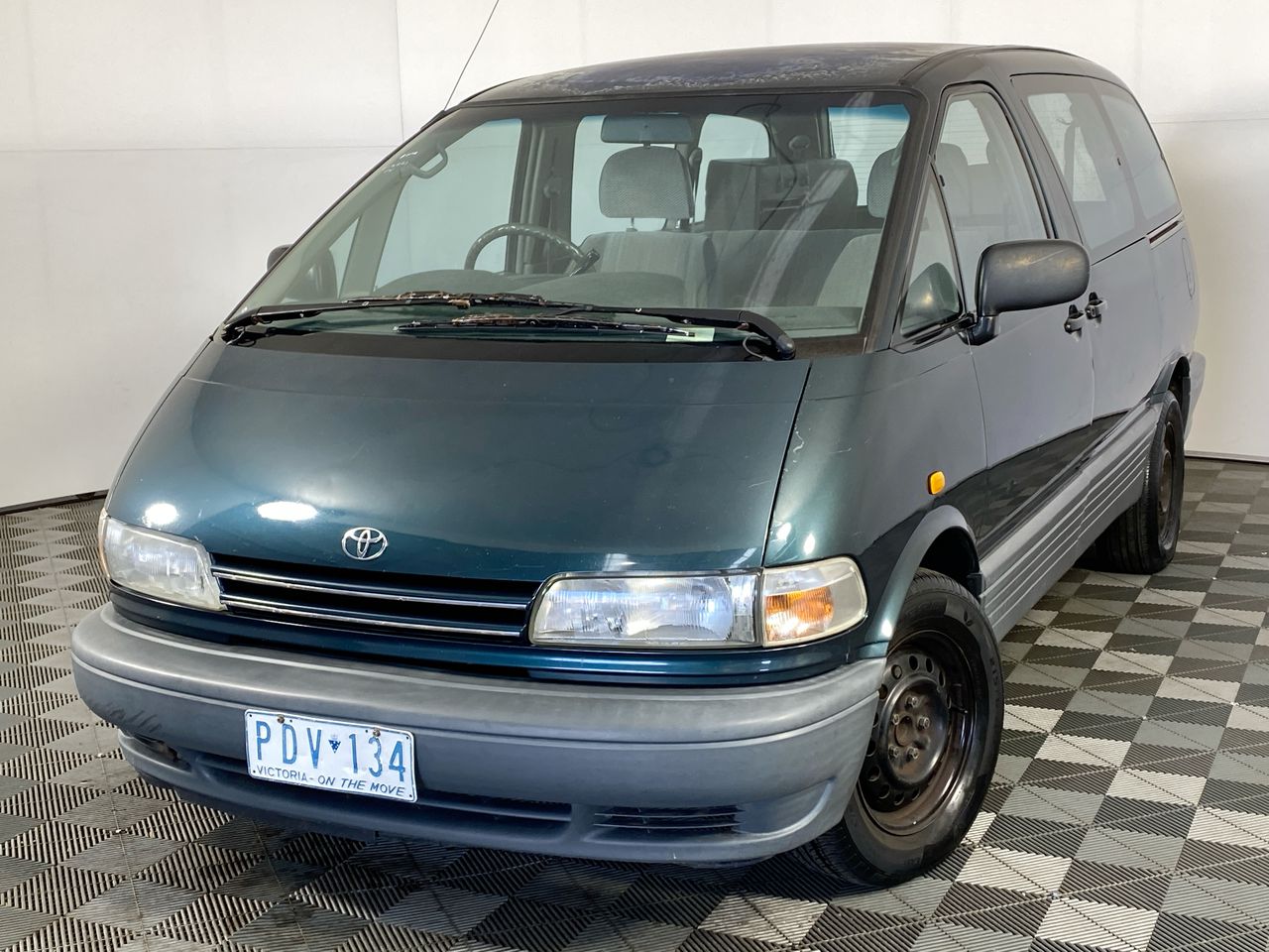 1996 Toyota Tarago Getaway II TCR10 Automatic 8 Seats People Mover ...