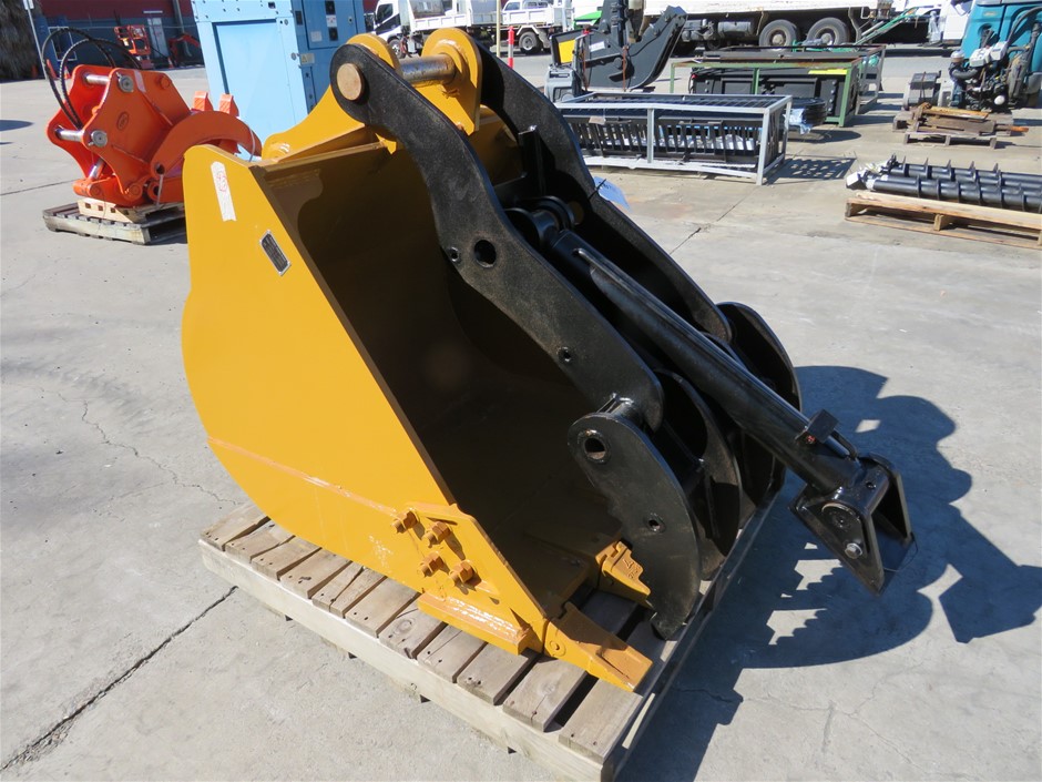 Unused KBKC Thumb Bucket to suit 12-15 Ton Excavator Auction (0002 ...