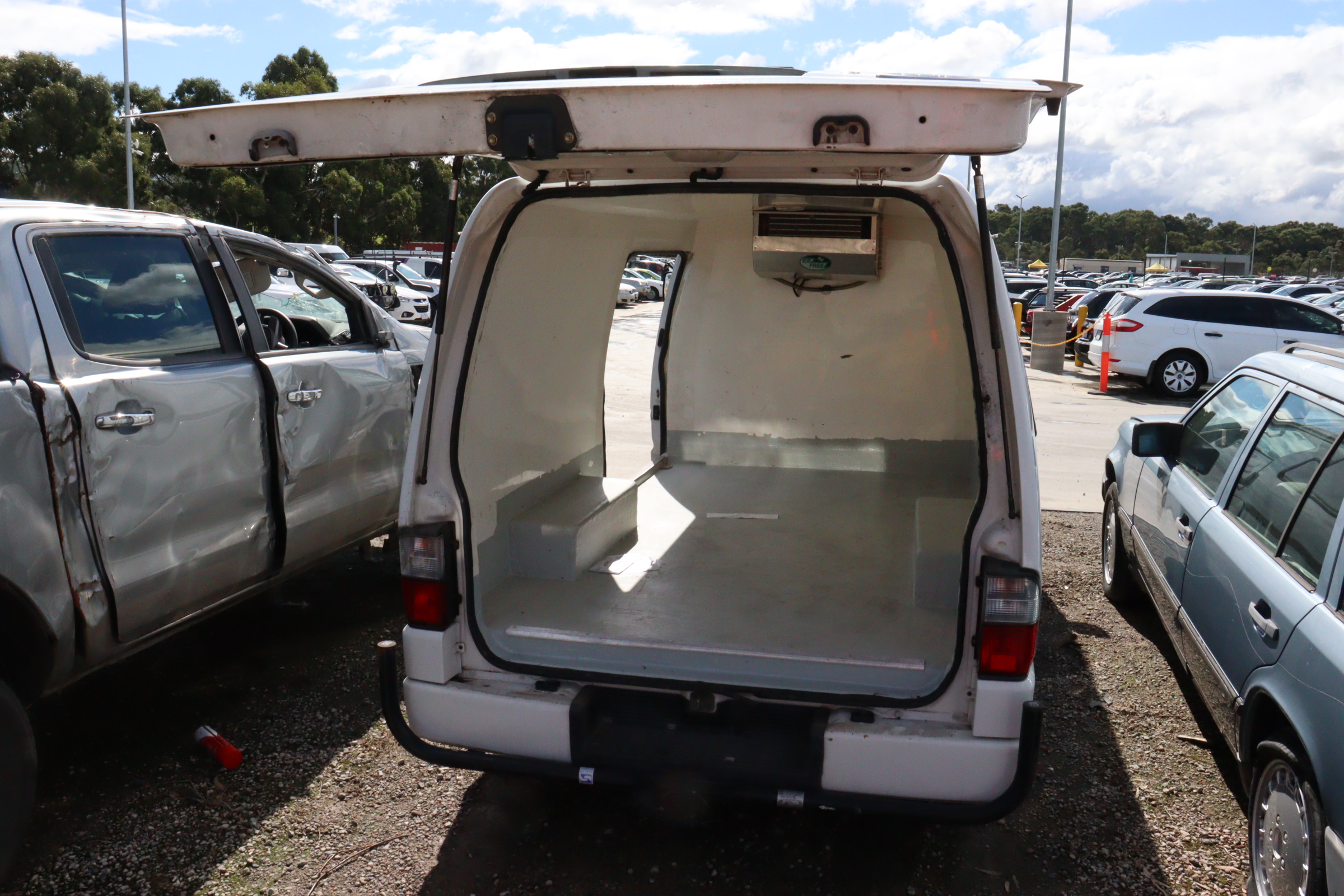 1999 Ford Econovan Maxi JH Automatic Van Auction (0001-20052020 ...