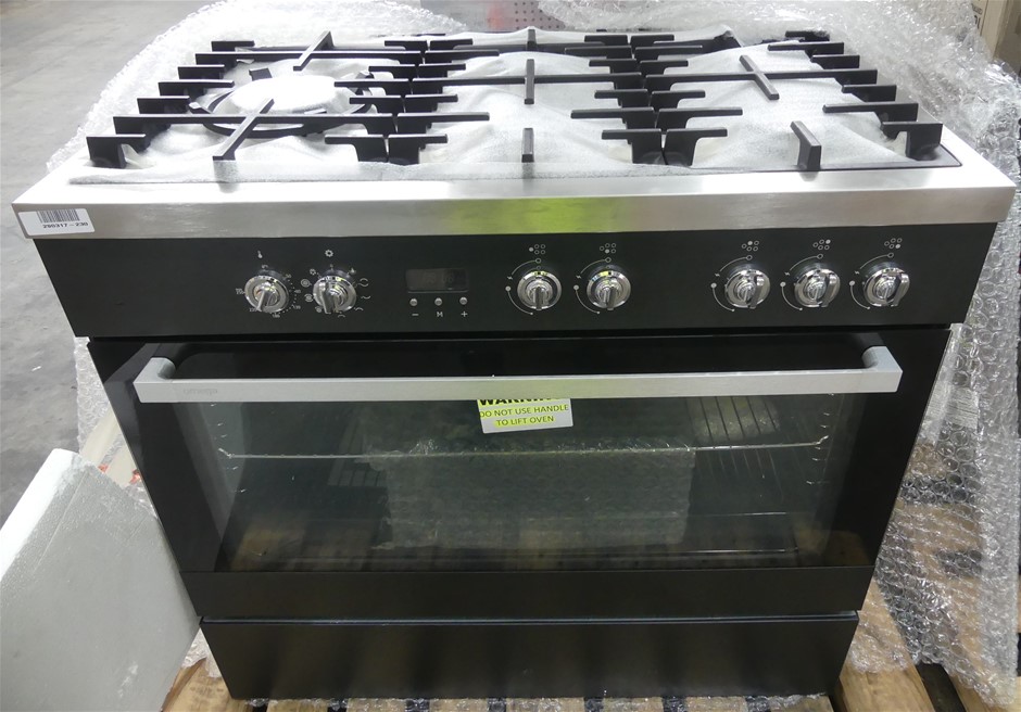 Omega 90cm Freestanding Cooker 5 Gas Burner With Central Wok Auction ...