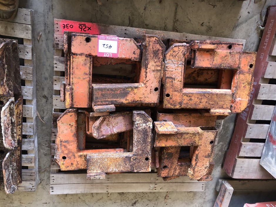 Qty 26 x RMD S/S Shear Key Arm- 25Kn Auction (0452-7037977) | Grays ...