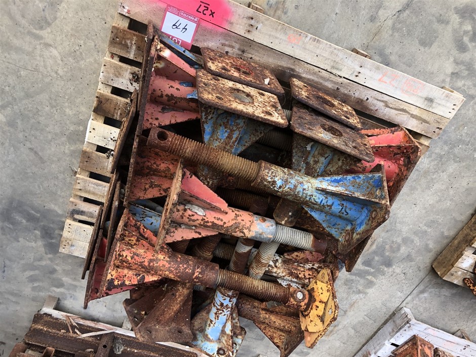 Qty 27 x RMD Adjustable RMD HD Jacks RH & LH Auction (0479-7037977 ...