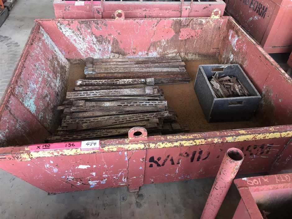 Qty 190 x Column Clamps & Wedges Auction (0484-7037977) | Grays Australia