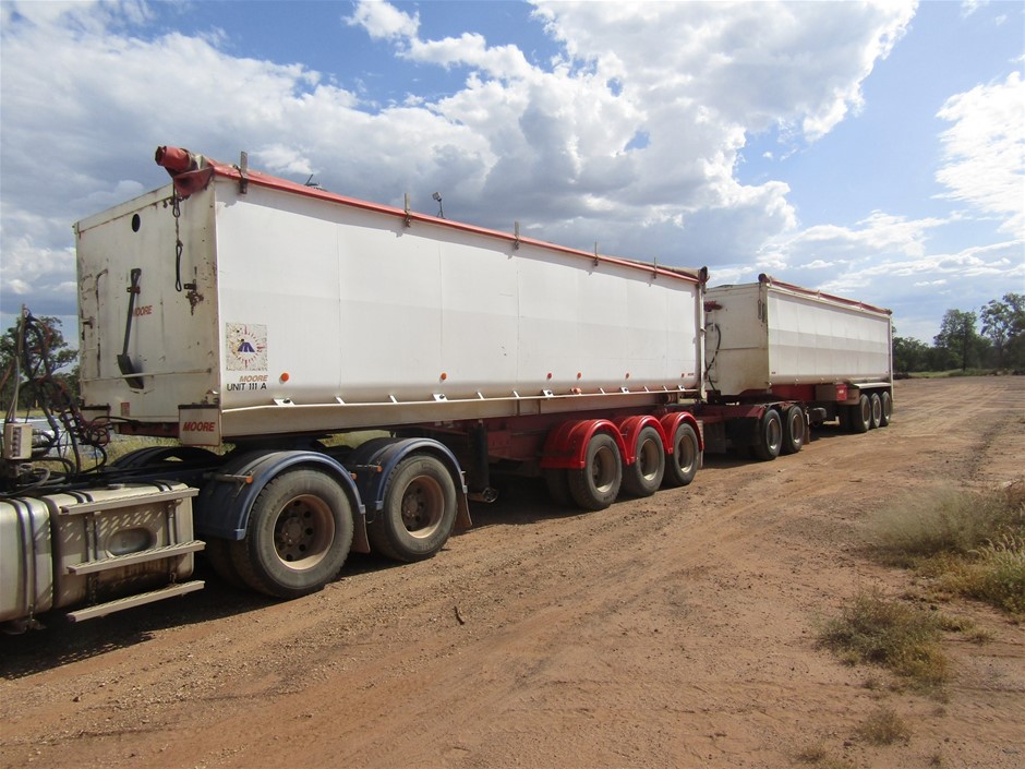 Moore B Double - Road Train Set of Tippers Auction (0003-7038897 ...
