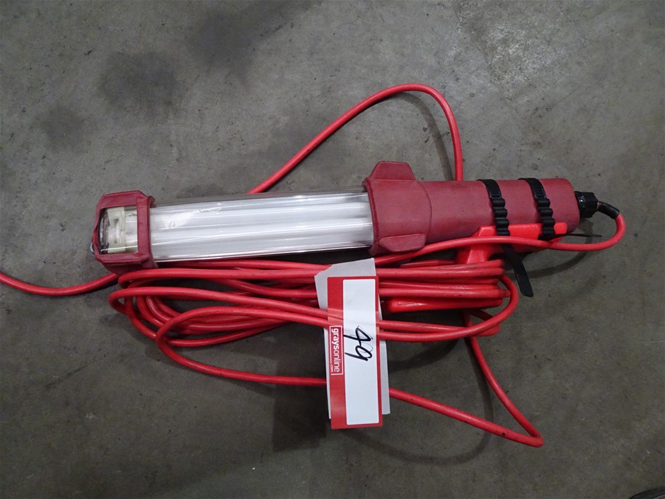 Burn Brite Versalite Plus Flash Proof Work Lamp Auction (0049-8015314 ...