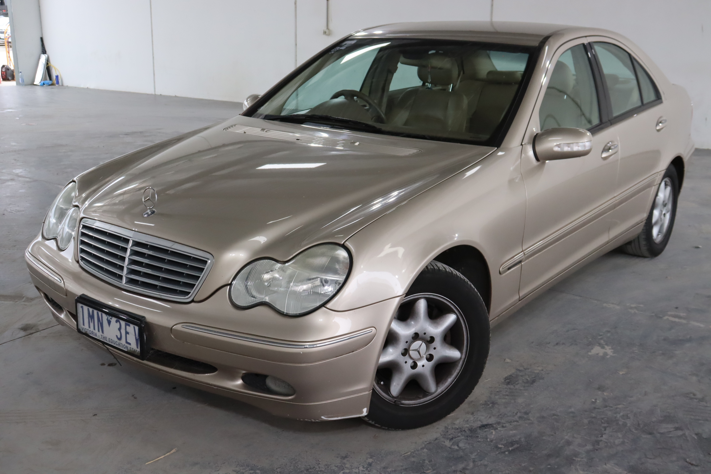 2001 Mercedes Benz C200 Elegance W203 Automatic Sedan Auction (0001 ...