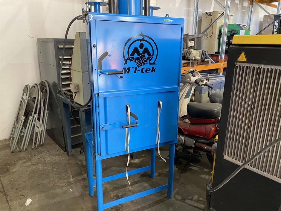 Mil-tek Cardboard/Plastic Baler Compactor Auction (0044-5049046 ...