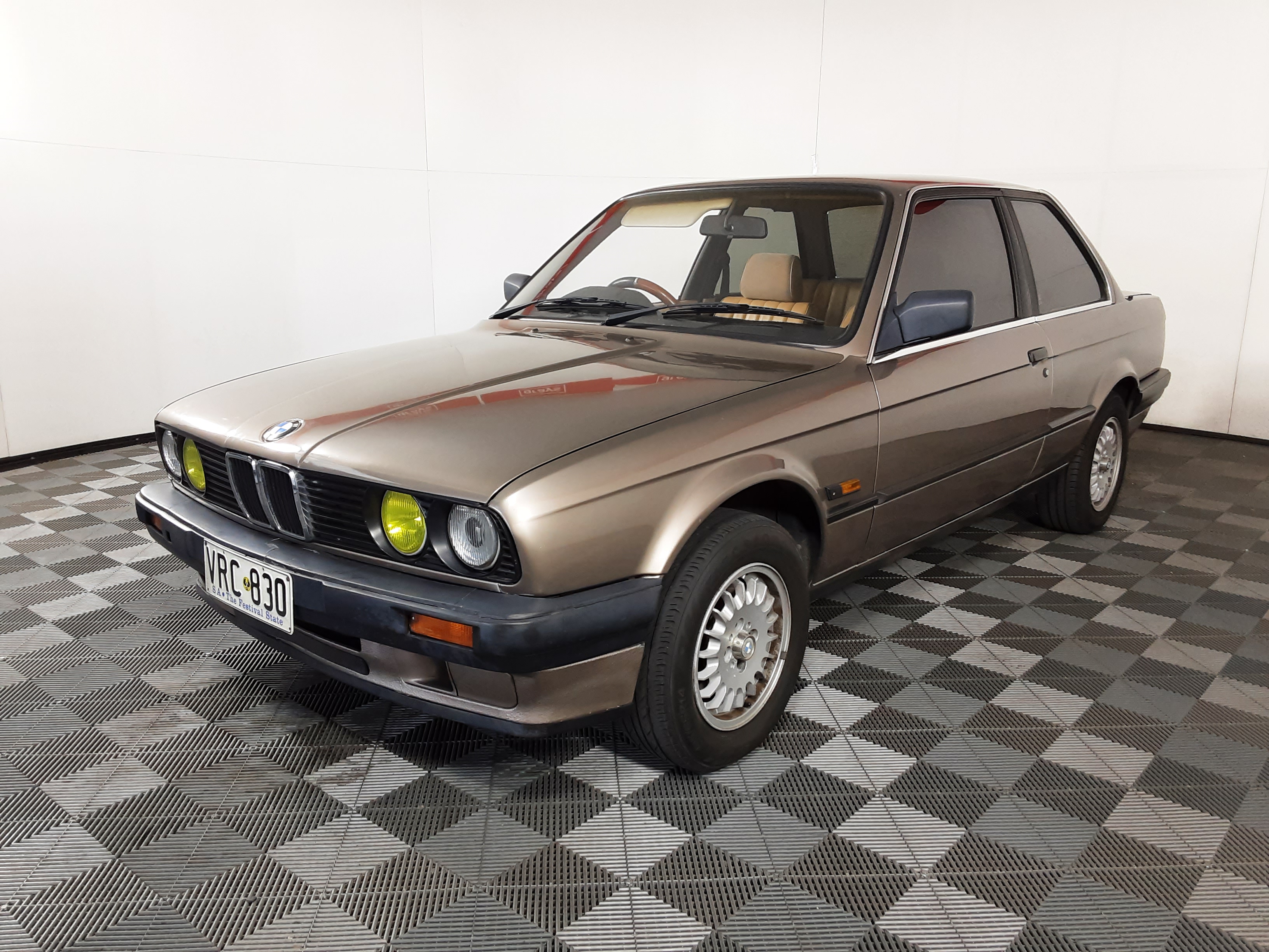 1989 BMW E30 Automatic Coupe Auction (0001-60011568) | Grays Australia