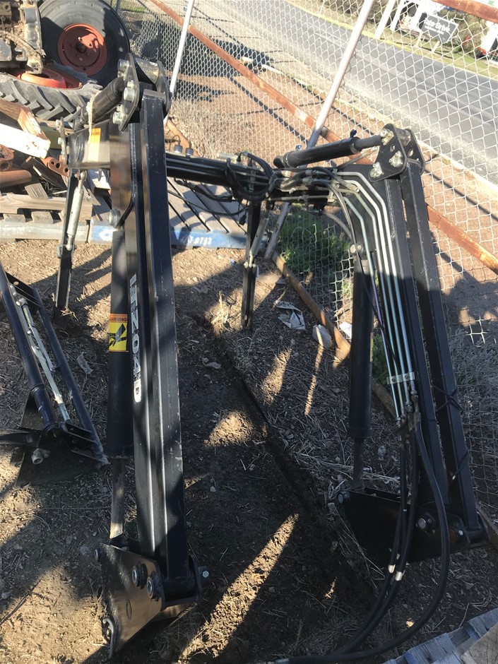 2012 Agriline 04DF00240801 25 to 40HP Front End Loader Frame Auction ...