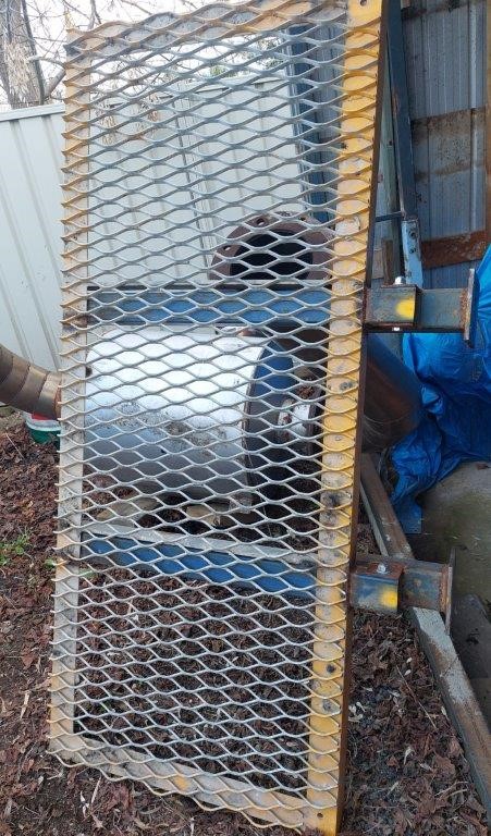 Work Platforms With Hinged Mounts Auction (0001-3022420) | Grays Australia