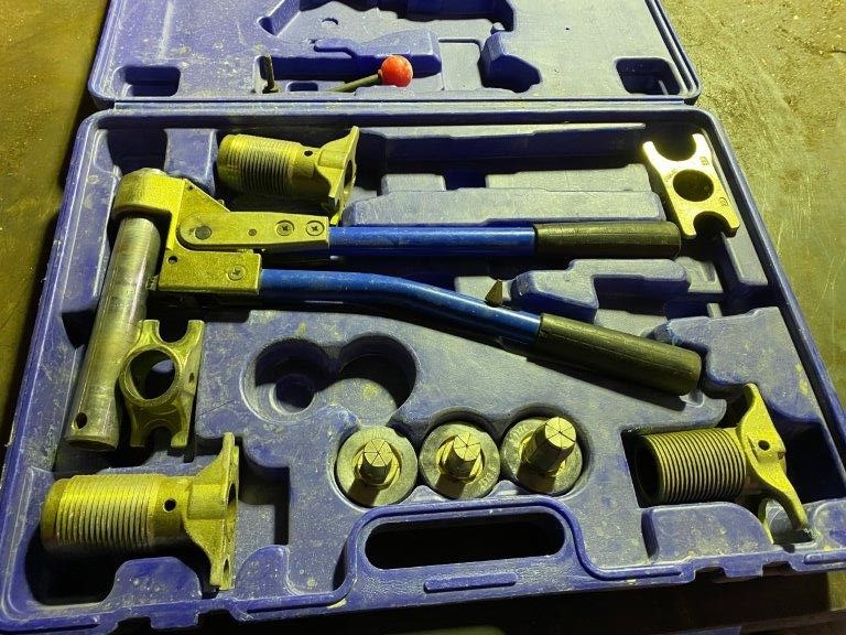 Manual Pressing Tool Set Auction (0067-3022686) | Grays Australia