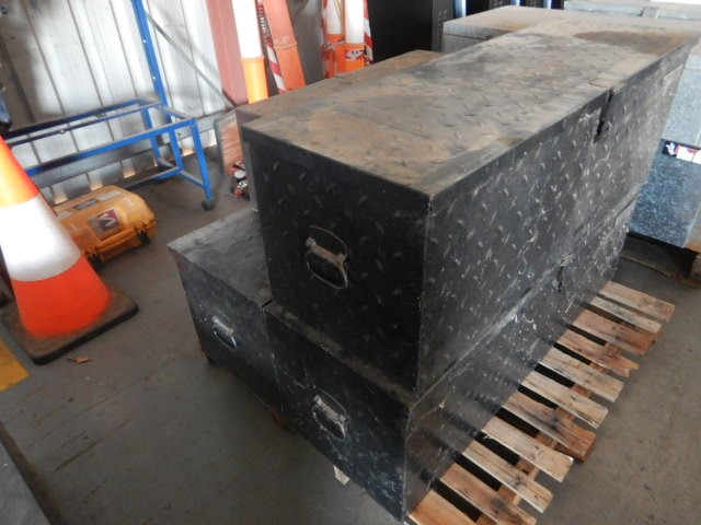 Geelong Qty of Black Tool Boxes Auction (0002-8015662) | Grays Australia
