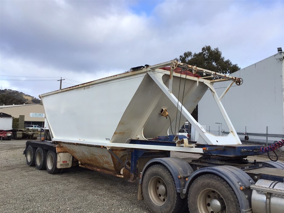 2003 Lionel Moore Semi Belly Dumper Traile Auction (0013-3022592 ...