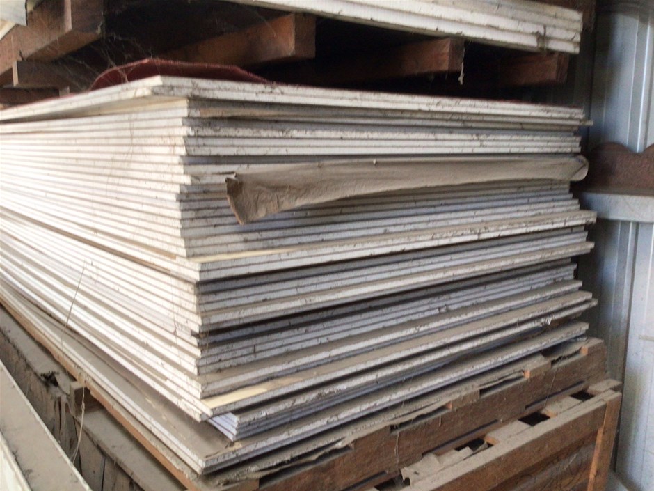 Hardy 4 Hour Fire Rate Silicate Board Auction (0088-3022836) | Grays ...